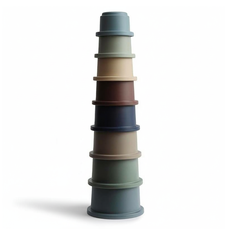Stacking Tower - wieża z kubeczków FOREST / Mushie - Dobre Liski
